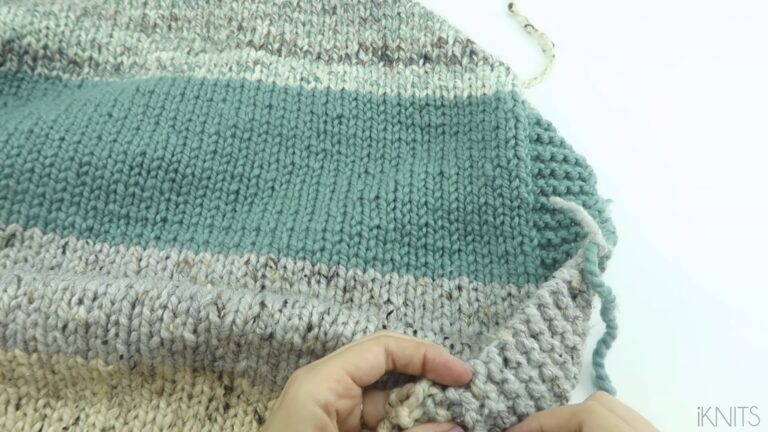 Afghan Sizes - Choose the Right Blanket Size for Your Bed